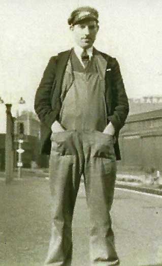 Photo on left shows Driver Bill Plumb (right) and his fireman Alan ...